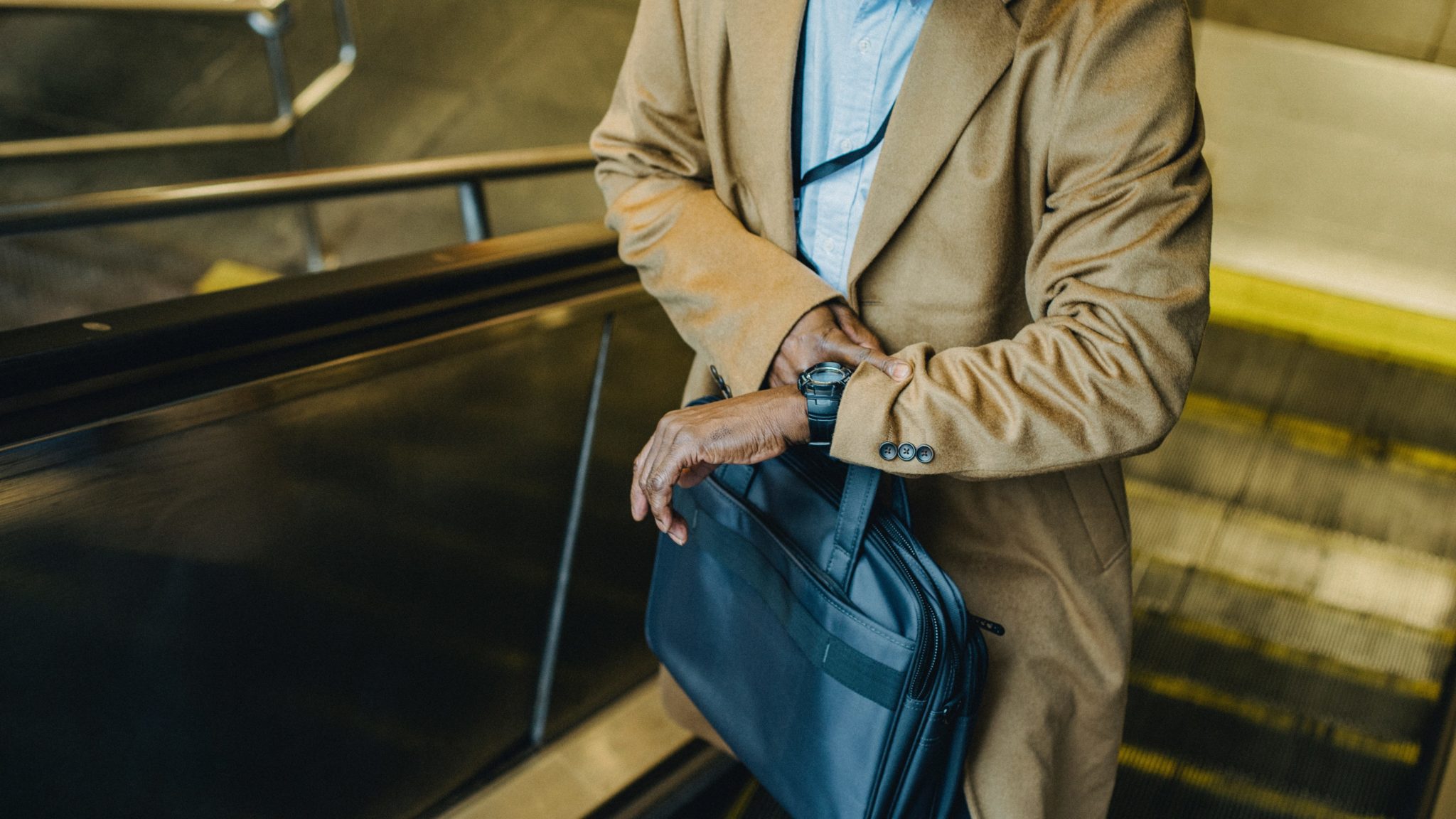 30 Time idioms: Sayings about time (with examples)