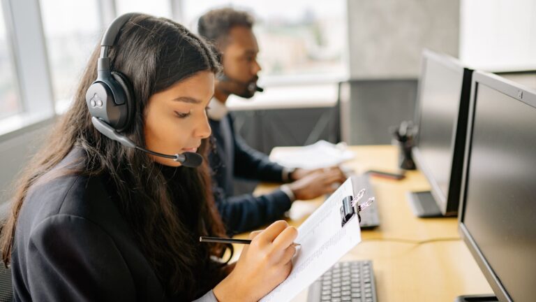 67 Telephone conversation phrases (professional and casual)